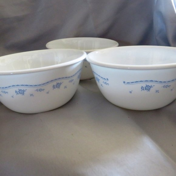 Corelle | Dining | Vintage Corelle Morning Blue Berry Bowls Set Of 3 ...
